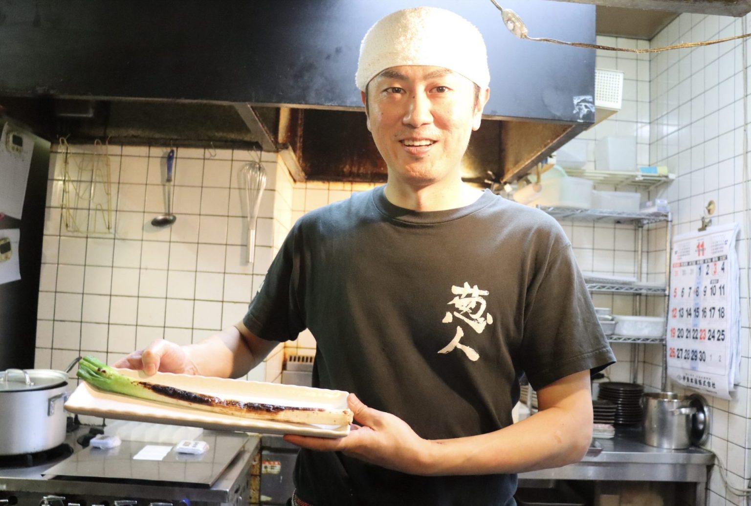 丁寧に、丁寧に。炭火で焼き上げる深谷ねぎ丸ごと一本焼き〜串焼亭ねぎ〜 深谷アウトレット周辺の観光スポット情報|vegetable